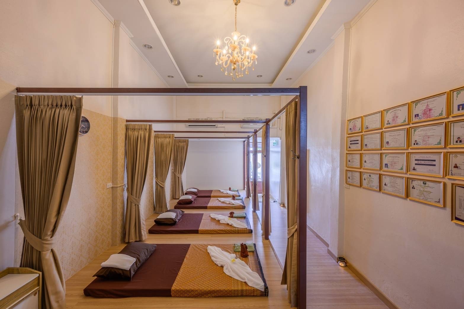 Chiva Relax Health Massage (Bangbon) | FunNow - On-demand online ...